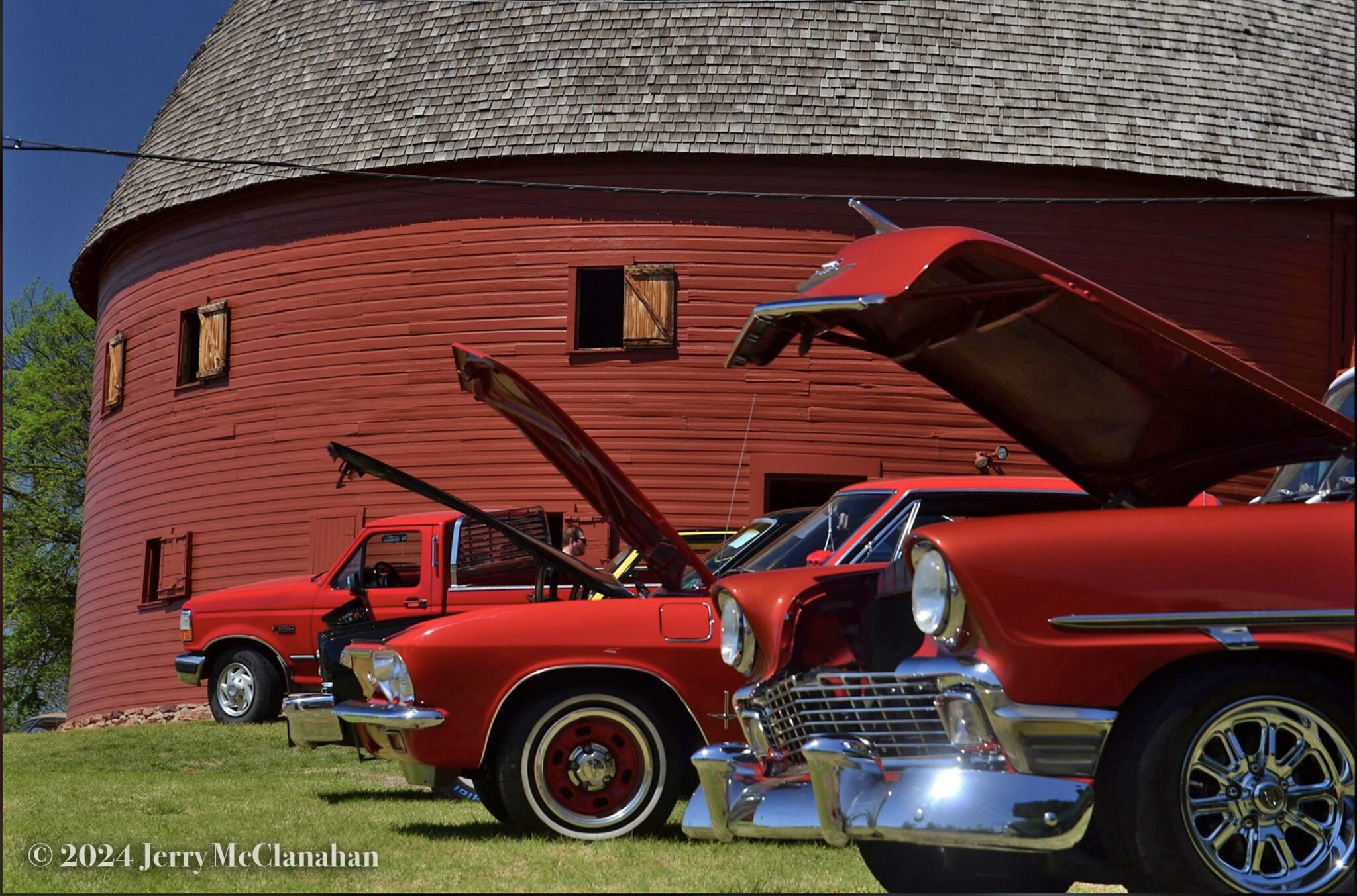 2nd Annual Classic Cars A-Round the Barn — April 12 – Arcadia Round Barn